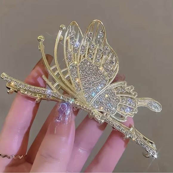 Accessories | New Goldtone Metal Butterfly Gemstone Claw Clip | Poshmark